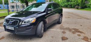Black Volvo XC60 2012 in Alytus, with an engine capacity of 2.00 L and mileage of 200 thousand km for 9600 €, photo 3 on AUTOMOTO.COM.LV