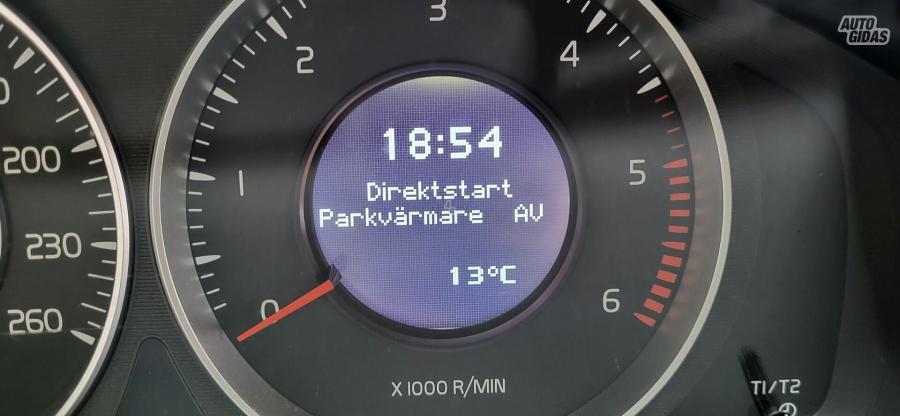 Black Volvo XC60 2012 in Alytus, with an engine capacity of 2.00 L and mileage of 200 thousand km for 9600 €, photo 12 on AUTOMOTO.COM.LV