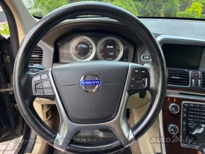Melns Volvo XC60 2012 Pērnava, ar dzinēja tilpumu 2.40 L un nobraukumu 336 tūkst. km par 8200 €, foto 13 vietnē AUTOMOTO.COM.LV
