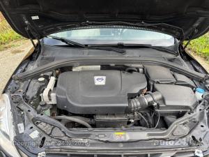 Melns Volvo XC60 2012 Pērnava, ar dzinēja tilpumu 2.40 L un nobraukumu 336 tūkst. km par 8200 €, foto 17 vietnē AUTOMOTO.COM.LV