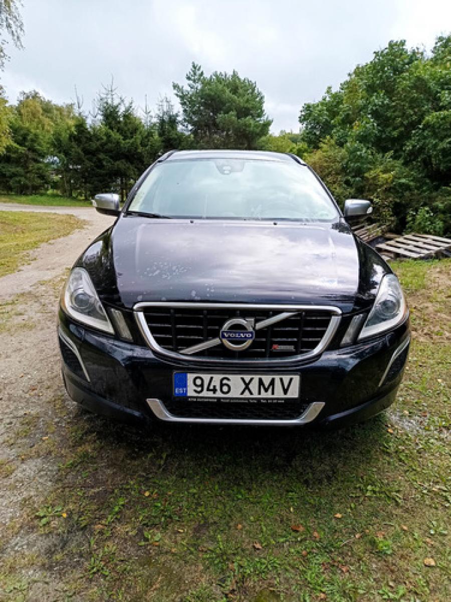 Black Volvo XC60 2012 in Tallinn, with an engine capacity of 0.00 L and mileage of 259 thousand km for 8500 €, photo 4 on AUTOMOTO.COM.LV