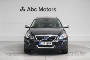 Melns Volvo XC60 2012 Tallina, ar dzinēja tilpumu 2.40 L un nobraukumu 169 tūkst. km par 12990 €, foto 3 vietnē AUTOMOTO.COM.LV