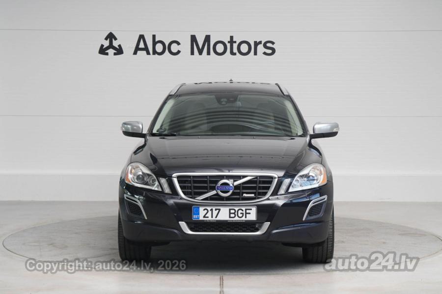 Melns Volvo XC60 2012 Tallina, ar dzinēja tilpumu 2.40 L un nobraukumu 169 tūkst. km par 12990 €, foto 3 vietnē AUTOMOTO.COM.LV