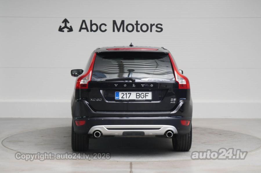 Melns Volvo XC60 2012 Tallina, ar dzinēja tilpumu 2.40 L un nobraukumu 169 tūkst. km par 12990 €, foto 6 vietnē AUTOMOTO.COM.LV