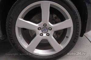 Melns Volvo XC60 2012 Tallina, ar dzinēja tilpumu 2.40 L un nobraukumu 169 tūkst. km par 12990 €, foto 21 vietnē AUTOMOTO.COM.LV