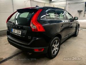 Black Volvo XC60 2013 in Viljandi, with an engine capacity of 2.40 L and mileage of 327 thousand km for 9490 €, photo 12 on AUTOMOTO.COM.LV