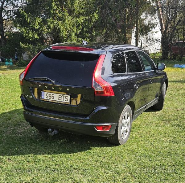 Melns Volvo XC60 2013 Tallina, ar dzinēja tilpumu 2.00 L un nobraukumu 283 tūkst. km par 9290 €, foto 5 vietnē AUTOMOTO.COM.LV