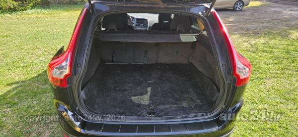 Melns Volvo XC60 2013 Tallina, ar dzinēja tilpumu 2.00 L un nobraukumu 283 tūkst. km par 9290 €, foto 6 vietnē AUTOMOTO.COM.LV