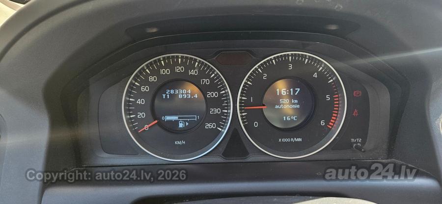 Black Volvo XC60 2013 in Tallinn, with an engine capacity of 2.00 L and mileage of 283 thousand km for 9290 €, photo 8 on AUTOMOTO.COM.LV