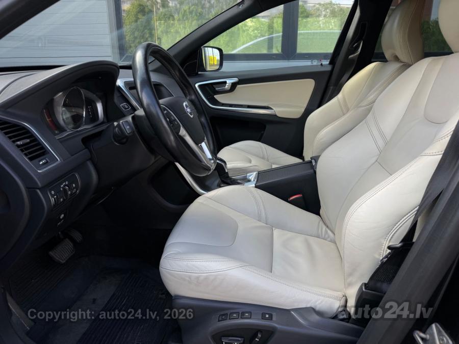 Melns Volvo XC60 2013 Tallina, ar dzinēja tilpumu 2.40 L un nobraukumu 303 tūkst. km par 10399 €, foto 8 vietnē AUTOMOTO.COM.LV