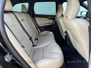 Melns Volvo XC60 2013 Tallina, ar dzinēja tilpumu 2.40 L un nobraukumu 303 tūkst. km par 10399 €, foto 10 vietnē AUTOMOTO.COM.LV