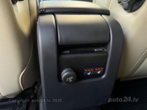 Melns Volvo XC60 2013 Tallina, ar dzinēja tilpumu 2.40 L un nobraukumu 303 tūkst. km par 10399 €, foto 12 vietnē AUTOMOTO.COM.LV