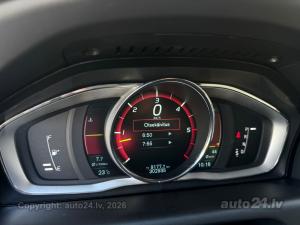Melns Volvo XC60 2013 Tallina, ar dzinēja tilpumu 2.40 L un nobraukumu 303 tūkst. km par 10399 €, foto 13 vietnē AUTOMOTO.COM.LV