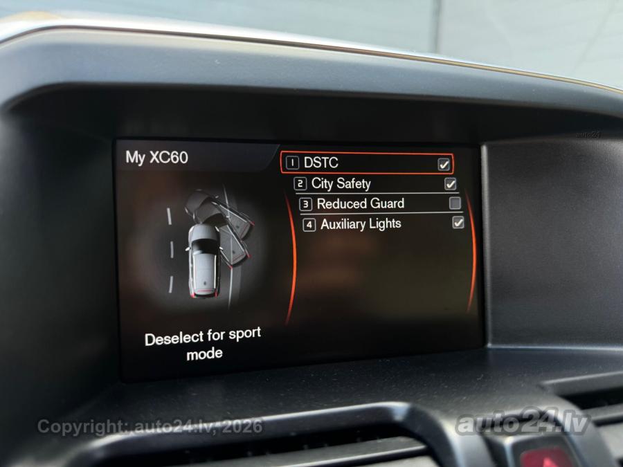 Melns Volvo XC60 2013 Tallina, ar dzinēja tilpumu 2.40 L un nobraukumu 303 tūkst. km par 10399 €, foto 16 vietnē AUTOMOTO.COM.LV