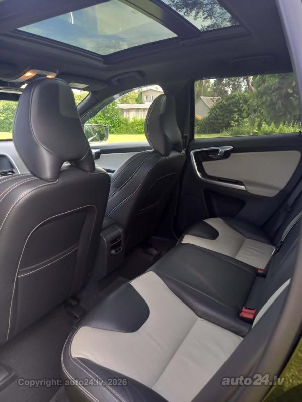 Melns Volvo XC60 2014 Tallina, ar dzinēja tilpumu 2.40 L un nobraukumu 265 tūkst. km par 13200 €, foto 6 vietnē AUTOMOTO.COM.LV