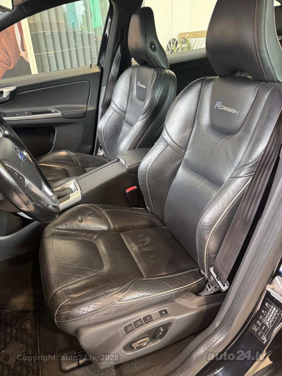 Melns Volvo XC60 2014 Rakvere, ar dzinēja tilpumu 2.40 L un nobraukumu 357 tūkst. km par 10800 €, foto 6 vietnē AUTOMOTO.COM.LV