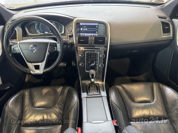 Melns Volvo XC60 2014 Rakvere, ar dzinēja tilpumu 2.40 L un nobraukumu 357 tūkst. km par 10800 €, foto 7 vietnē AUTOMOTO.COM.LV
