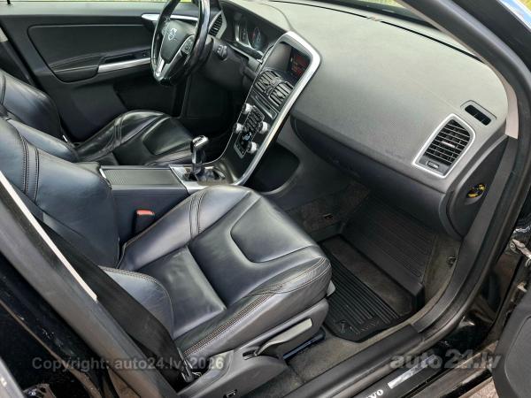 Melns Volvo XC60 2014 Tartu, ar dzinēja tilpumu 0.00 L un nobraukumu 278 tūkst. km par 10990 €, foto 8 vietnē AUTOMOTO.COM.LV
