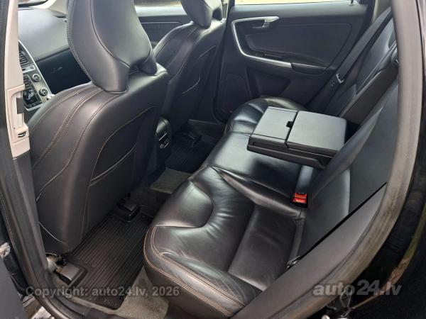 Melns Volvo XC60 2014 Tartu, ar dzinēja tilpumu 0.00 L un nobraukumu 278 tūkst. km par 10990 €, foto 9 vietnē AUTOMOTO.COM.LV