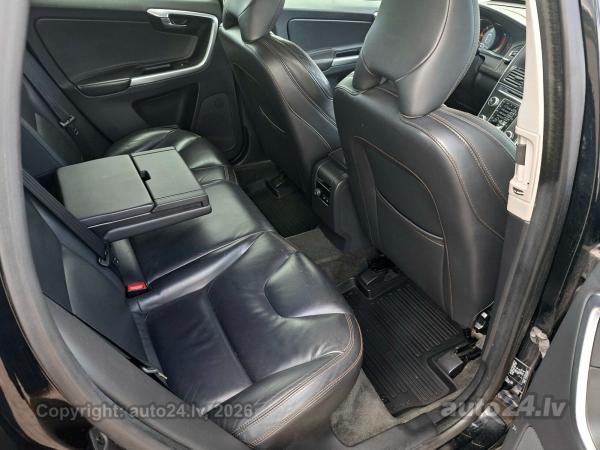 Melns Volvo XC60 2014 Tartu, ar dzinēja tilpumu 0.00 L un nobraukumu 278 tūkst. km par 10990 €, foto 10 vietnē AUTOMOTO.COM.LV