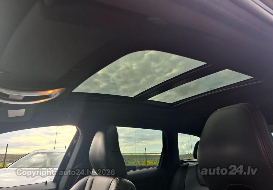 Melns Volvo XC60 2014 Tartu, ar dzinēja tilpumu 2.00 L un nobraukumu 266 tūkst. km par 10990 €, foto 16 vietnē AUTOMOTO.COM.LV