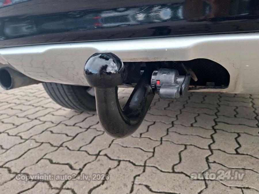 Melns Volvo XC60 2014 Tartu, ar dzinēja tilpumu 2.00 L un nobraukumu 266 tūkst. km par 10990 €, foto 19 vietnē AUTOMOTO.COM.LV