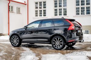 Melns Volvo XC60 2015 Pērnava, ar dzinēja tilpumu 2.40 L un nobraukumu 335 tūkst. km par 13699 €, foto 2 vietnē AUTOMOTO.COM.LV