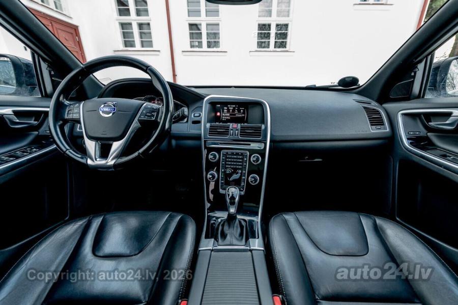 Melns Volvo XC60 2015 Pērnava, ar dzinēja tilpumu 2.40 L un nobraukumu 335 tūkst. km par 13699 €, foto 18 vietnē AUTOMOTO.COM.LV
