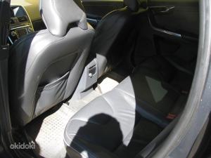 Melns Volvo XC60 2015 Sillamē, ar dzinēja tilpumu 2.00 L un nobraukumu 245 tūkst. km par 9700 €, foto 8 vietnē AUTOMOTO.COM.LV