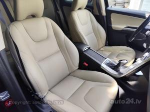 Черный Вольво ХС60 2016 в Пайде, объемом двигателя 2.00 л и пробегом 190 тыс. км за 14990 €, фото 23 на AUTOMOTO.COM.LV