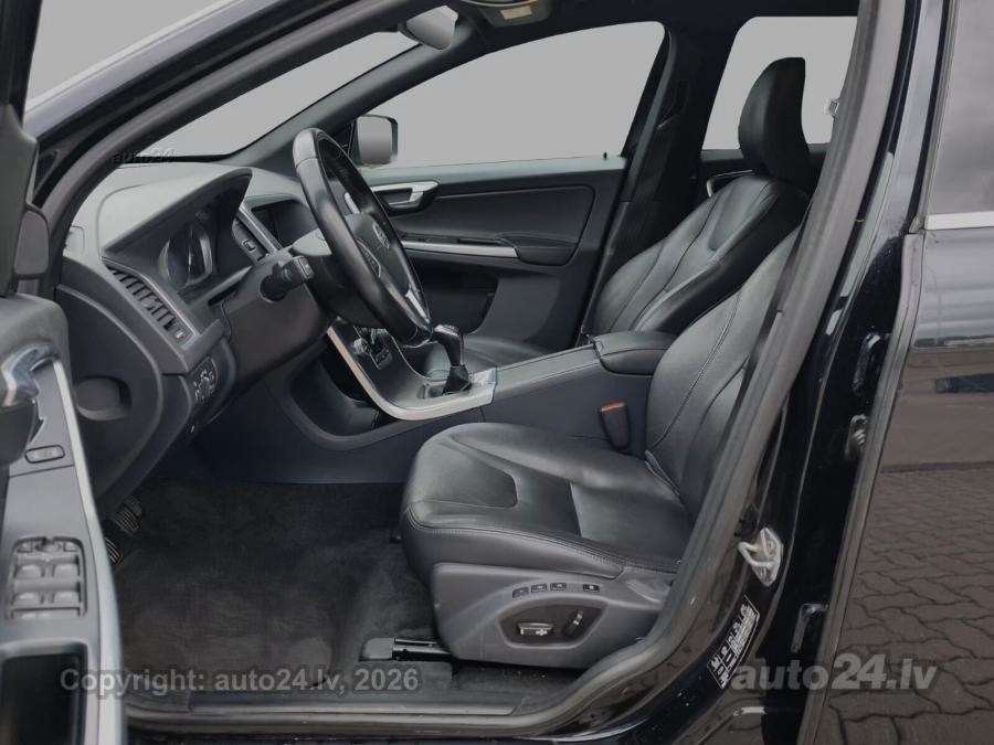 Melns Volvo XC60 2016 Tallina, ar dzinēja tilpumu 0.00 L un nobraukumu 131 tūkst. km par 14950 €, foto 9 vietnē AUTOMOTO.COM.LV