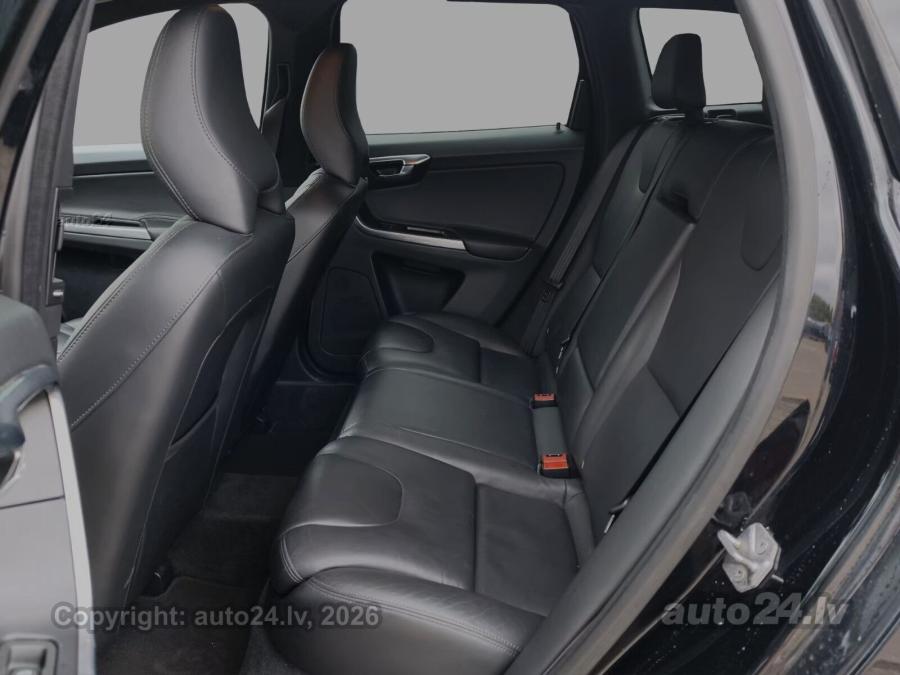 Melns Volvo XC60 2016 Tallina, ar dzinēja tilpumu 0.00 L un nobraukumu 131 tūkst. km par 14950 €, foto 10 vietnē AUTOMOTO.COM.LV