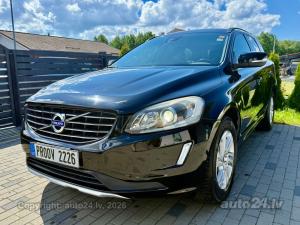 Black Volvo XC60 2017 in Tallinn, with an engine capacity of 2.40 L and mileage of 268 thousand km for 10999 €, photo 5 on AUTOMOTO.COM.LV