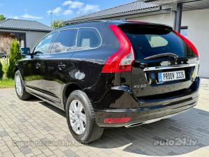 Black Volvo XC60 2017 in Tallinn, with an engine capacity of 2.40 L and mileage of 268 thousand km for 10999 €, photo 13 on AUTOMOTO.COM.LV