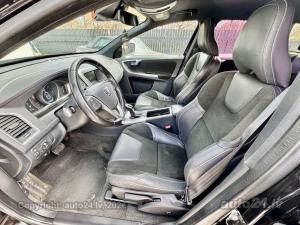 Black Volvo XC60 2017 in Tallinn, with an engine capacity of 2.40 L and mileage of 268 thousand km for 10999 €, photo 19 on AUTOMOTO.COM.LV