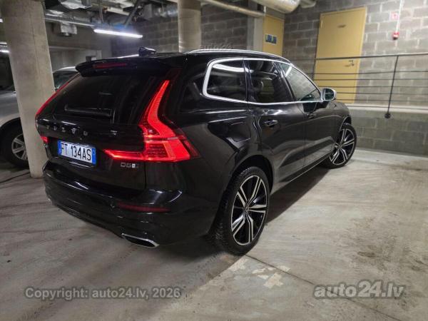 Black Volvo XC60 2018 in Tallinn, with an engine capacity of 2.00 L and mileage of 165 thousand km for 25900 €, photo 3 on AUTOMOTO.COM.LV