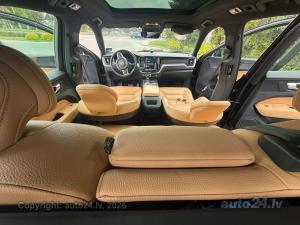 Melns Volvo XC60 2018 Tallina, ar dzinēja tilpumu 2.00 L un nobraukumu 160 tūkst. km par 25900 €, foto 3 vietnē AUTOMOTO.COM.LV