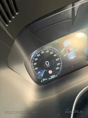 Melns Volvo XC60 2018 Tallina, ar dzinēja tilpumu 2.00 L un nobraukumu 160 tūkst. km par 25900 €, foto 7 vietnē AUTOMOTO.COM.LV