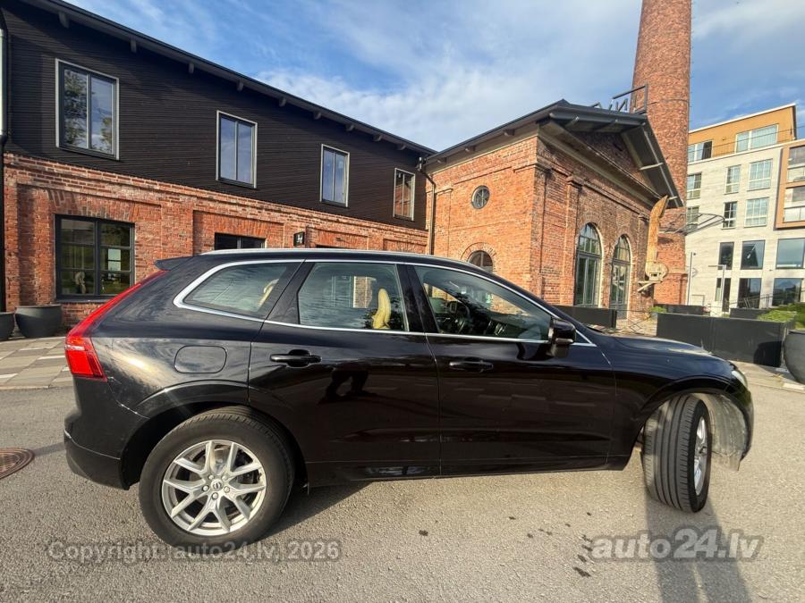 Melns Volvo XC60 2018 Tallina, ar dzinēja tilpumu 2.00 L un nobraukumu 160 tūkst. km par 25900 €, foto 10 vietnē AUTOMOTO.COM.LV