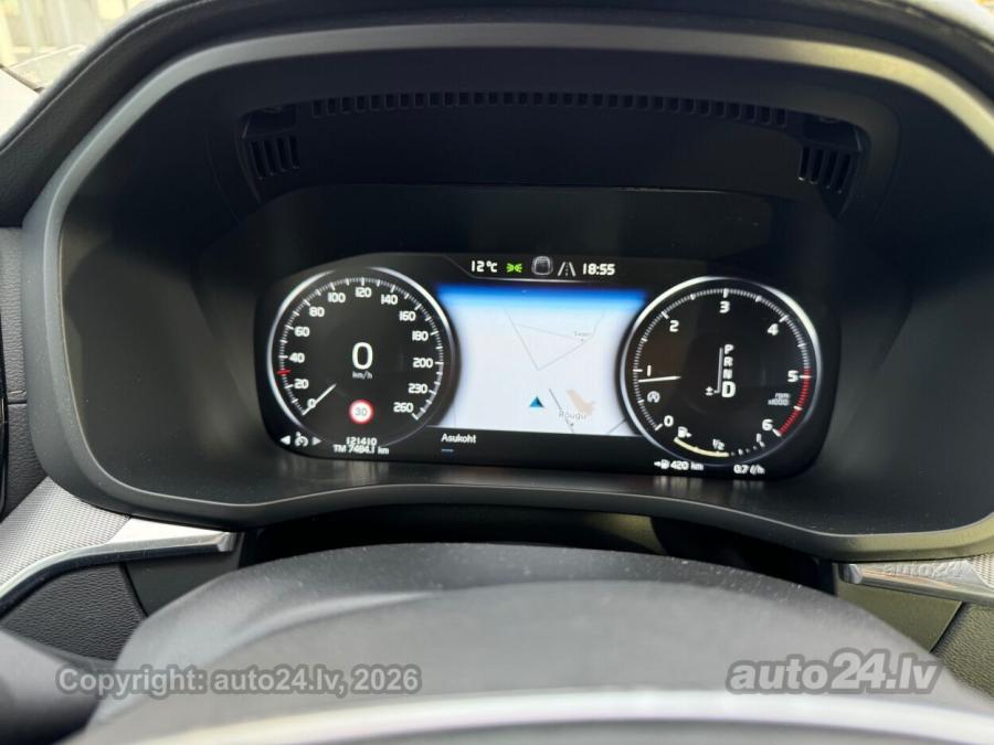 Melns Volvo XC60 2018 Tallina, ar dzinēja tilpumu 2.00 L un nobraukumu 164 tūkst. km par 24000 €, foto 10 vietnē AUTOMOTO.COM.LV