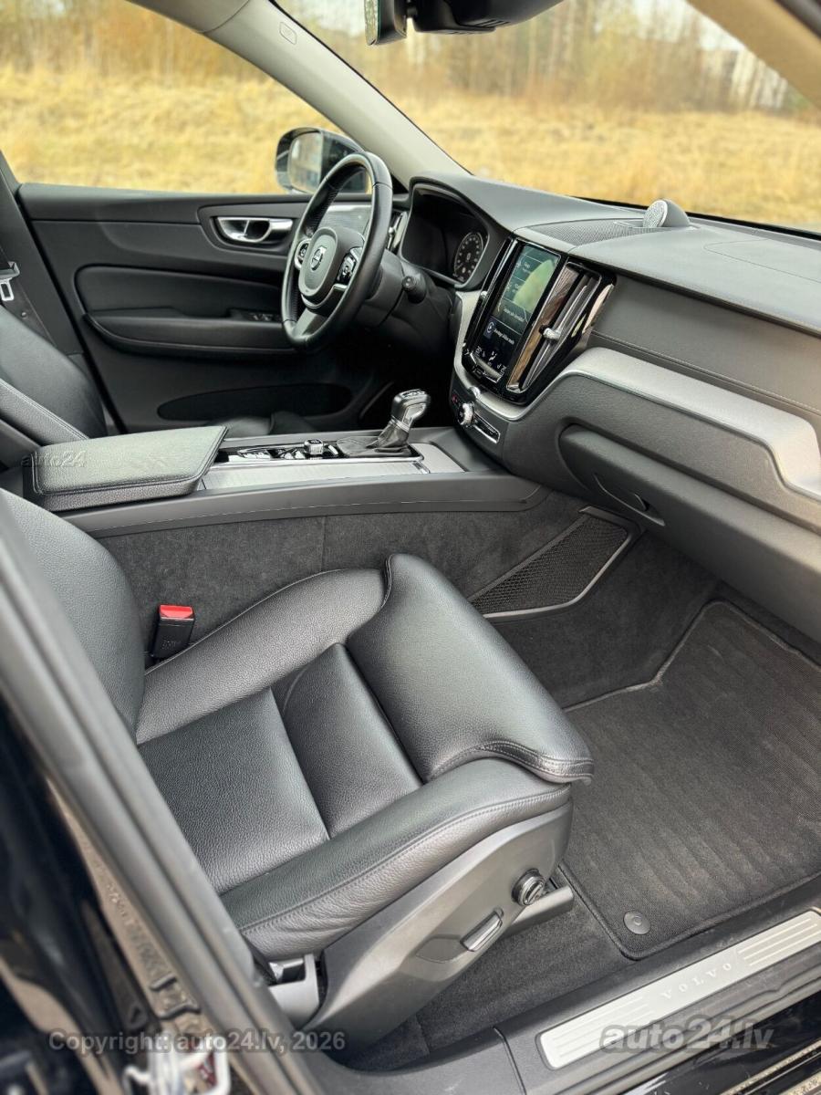 Melns Volvo XC60 2018 Tallina, ar dzinēja tilpumu 2.00 L un nobraukumu 164 tūkst. km par 24000 €, foto 13 vietnē AUTOMOTO.COM.LV