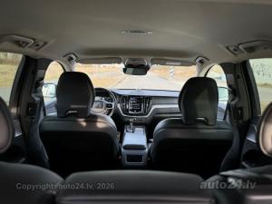 Melns Volvo XC60 2018 Tallina, ar dzinēja tilpumu 2.00 L un nobraukumu 164 tūkst. km par 24000 €, foto 14 vietnē AUTOMOTO.COM.LV