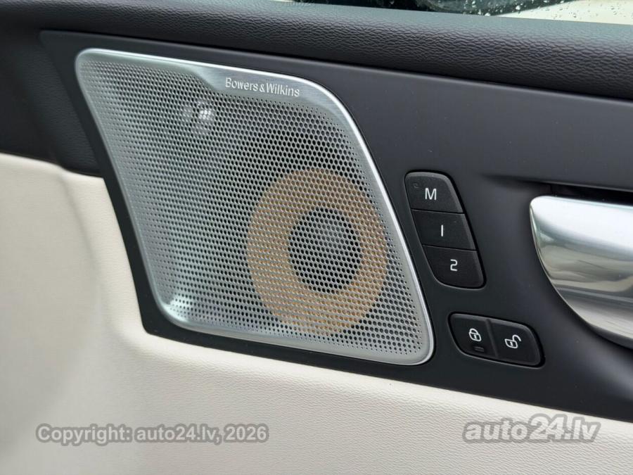 Melns Volvo XC60 2019 Pērnava, ar dzinēja tilpumu 2.00 L un nobraukumu 126 tūkst. km par 31900 €, foto 9 vietnē AUTOMOTO.COM.LV
