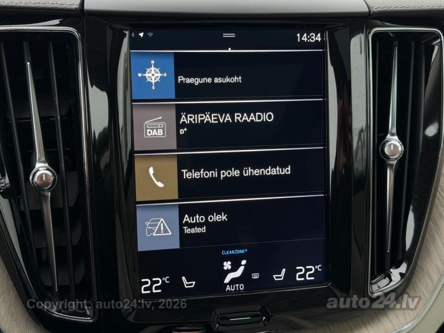 Melns Volvo XC60 2019 Pērnava, ar dzinēja tilpumu 2.00 L un nobraukumu 126 tūkst. km par 31900 €, foto 10 vietnē AUTOMOTO.COM.LV