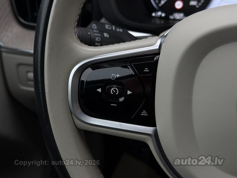 Melns Volvo XC60 2019 Pērnava, ar dzinēja tilpumu 2.00 L un nobraukumu 126 tūkst. km par 31900 €, foto 25 vietnē AUTOMOTO.COM.LV
