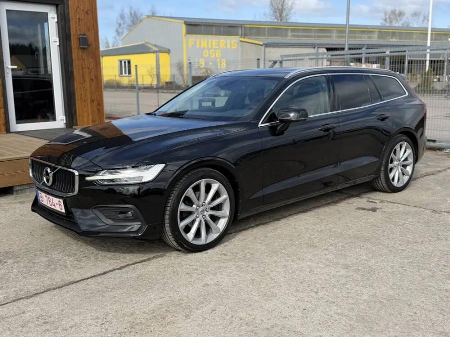 Black Volvo XC60 2020 in Riga, with an engine capacity of 2.00 L and mileage of 181 thousand km for 12900 €, photo 5 on AUTOMOTO.COM.LV