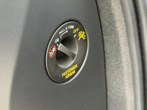 Black Volvo XC60 2020 in Riga, with an engine capacity of 2.00 L and mileage of 181 thousand km for 12900 €, photo 19 on AUTOMOTO.COM.LV