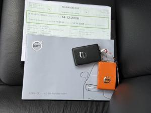 Black Volvo XC60 2020 in Riga, with an engine capacity of 2.00 L and mileage of 181 thousand km for 12900 €, photo 28 on AUTOMOTO.COM.LV