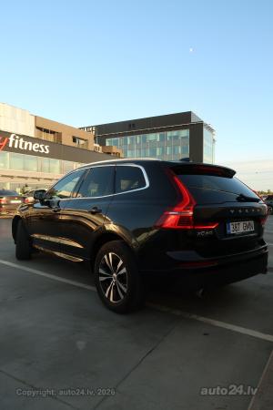 Melns Volvo XC60 2020 Tallina, ar dzinēja tilpumu 2.00 L un nobraukumu 93 tūkst. km par 30500 €, foto 4 vietnē AUTOMOTO.COM.LV