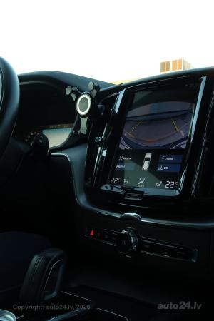 Melns Volvo XC60 2020 Tallina, ar dzinēja tilpumu 2.00 L un nobraukumu 93 tūkst. km par 30500 €, foto 12 vietnē AUTOMOTO.COM.LV